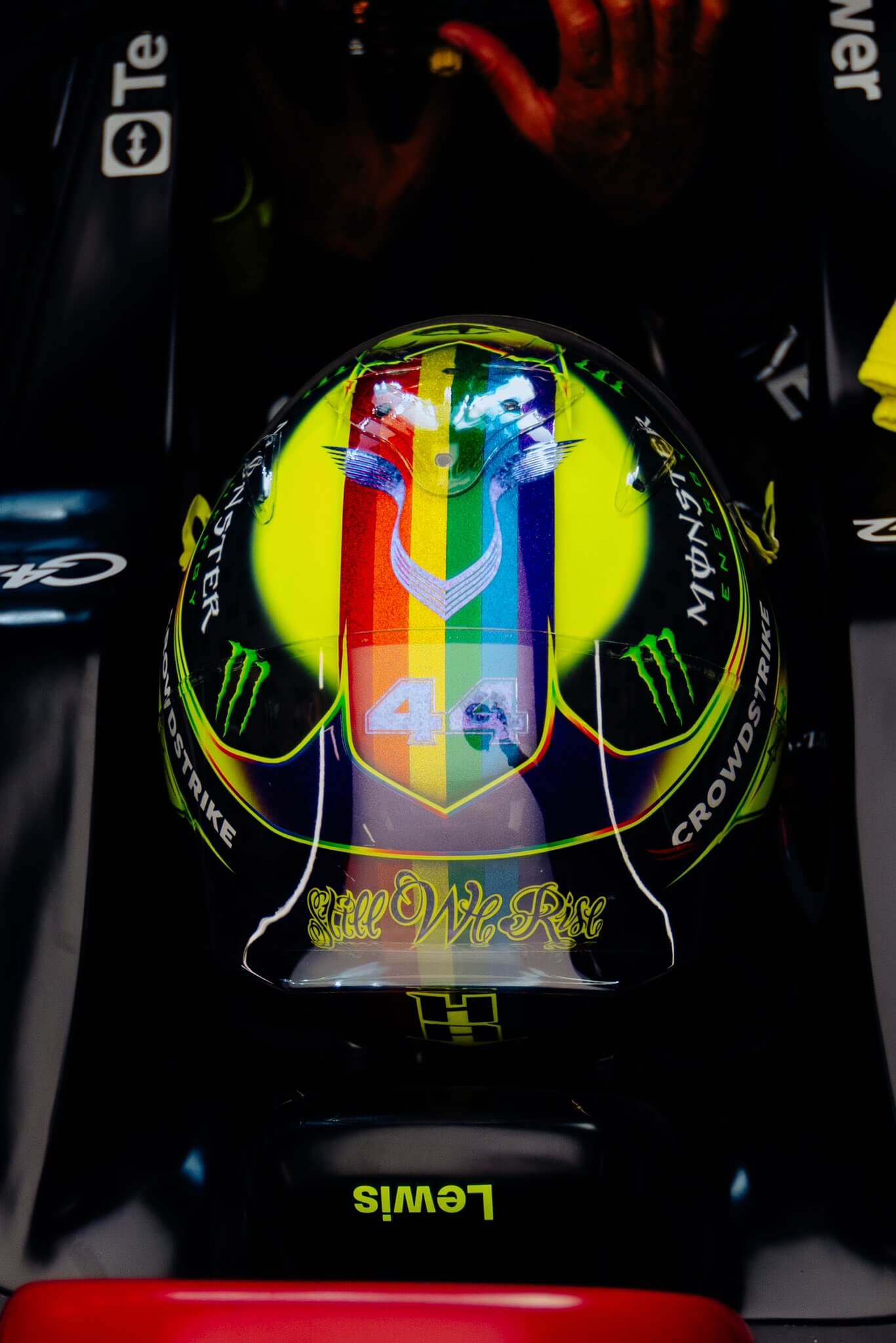 Lewis Hamiltons Shiny Helmet For The 2023 F1 Qatar Grand Prix Cm Helmets